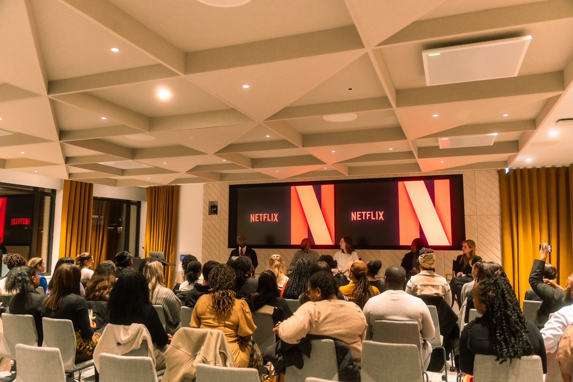 Netflix – Urban Lawyers